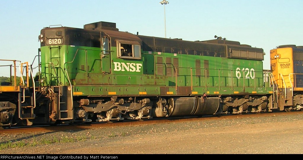 BNSF 6120